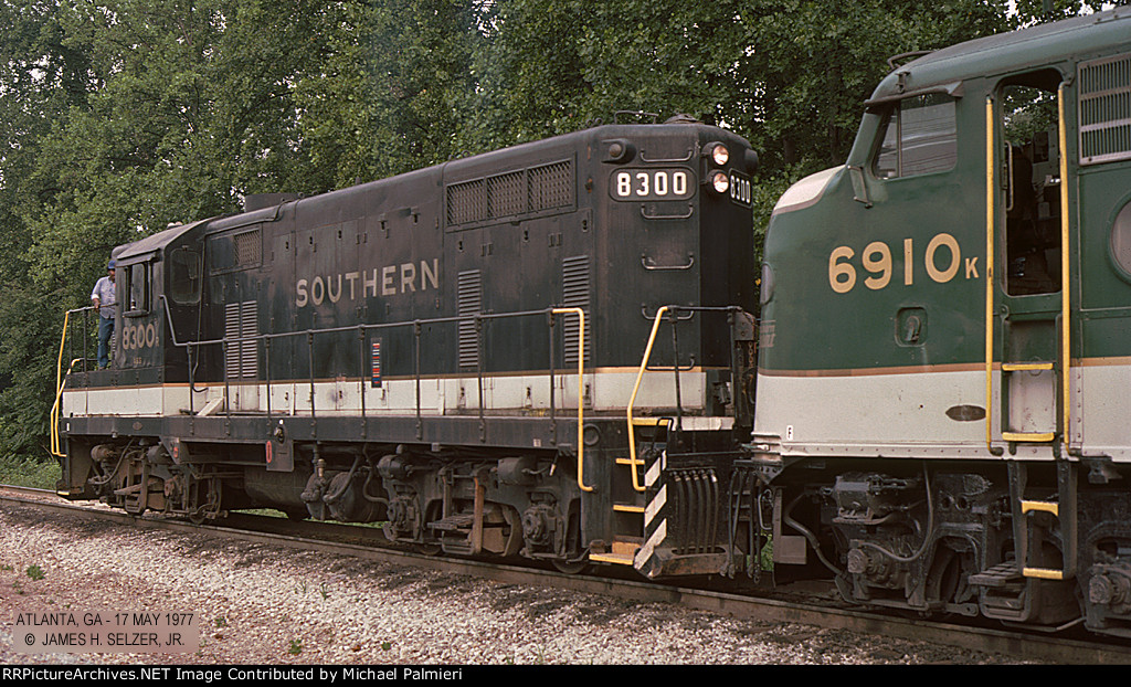 Southern GP7 8300